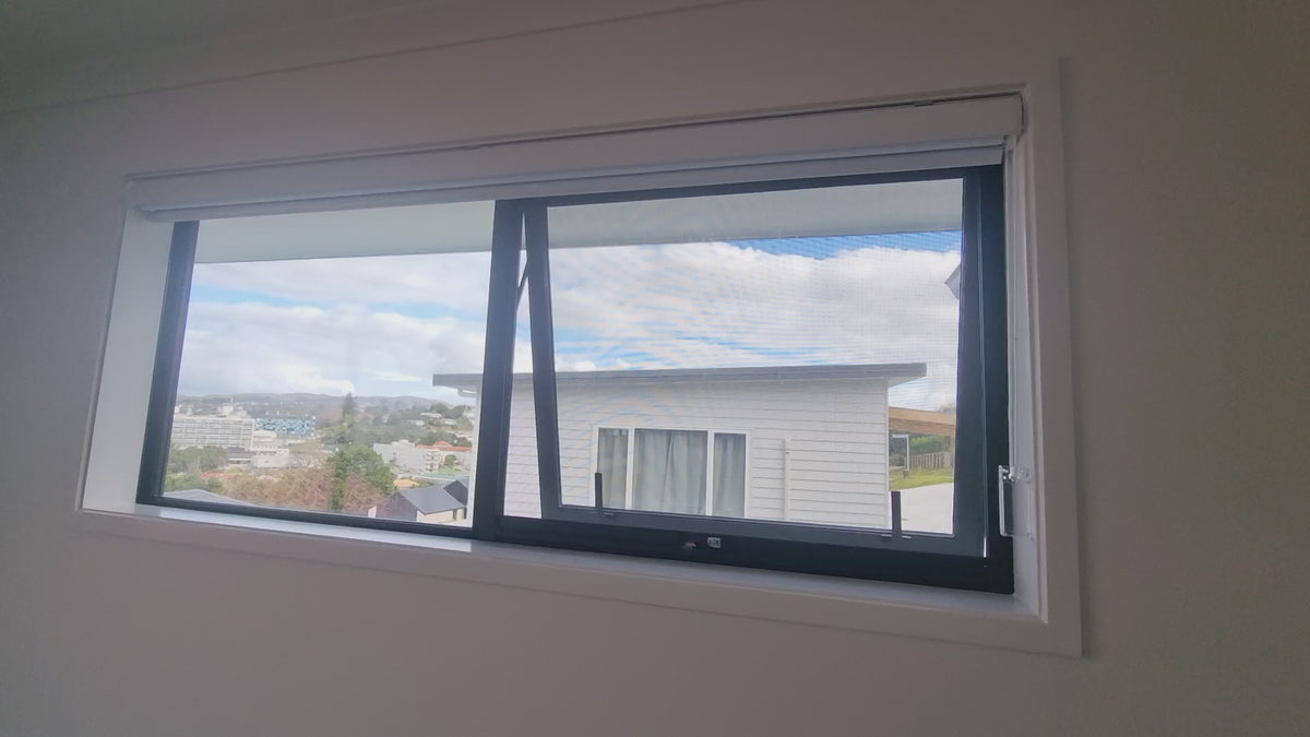 Retractable Roll-Up WindoRetractable Roll-Up Window Fly Screen | Custom ...